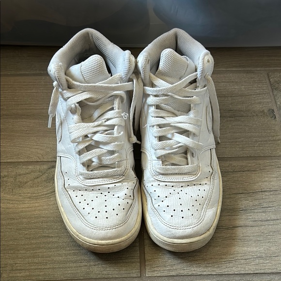Nike | Shoes | Nike White Hightop Sneakers Classic Design | Poshmark